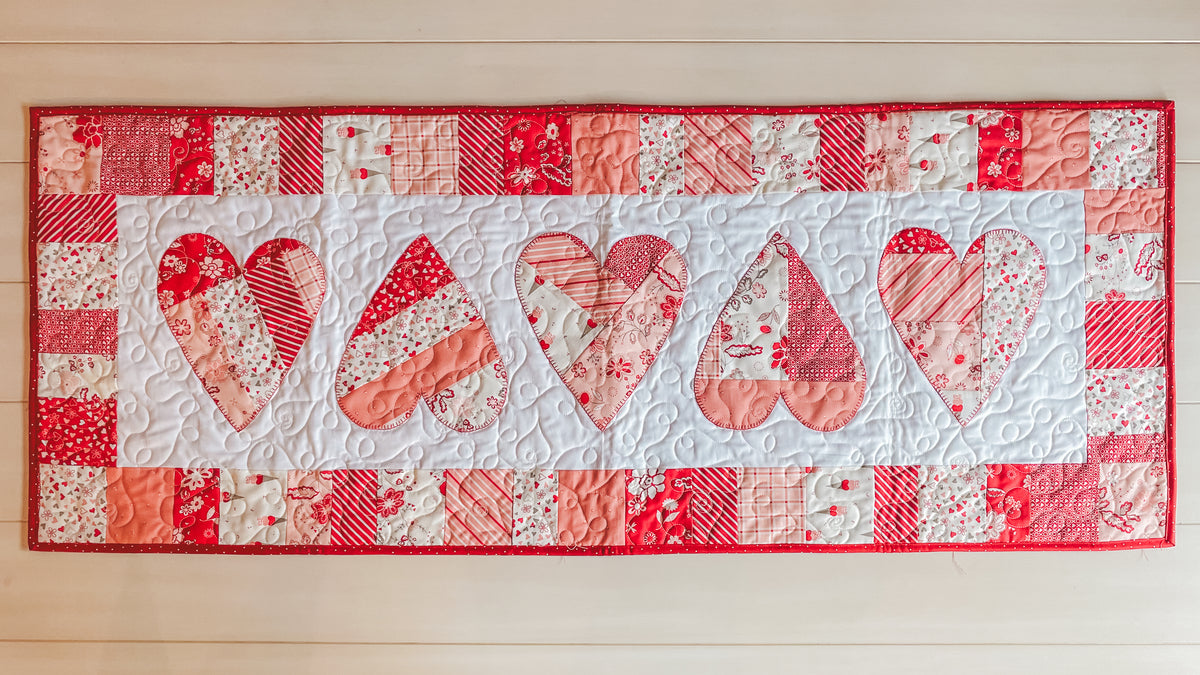Vintage Hearts Table Runner (Downloadable Pattern) – My Girlfriend's Quilt Shoppe