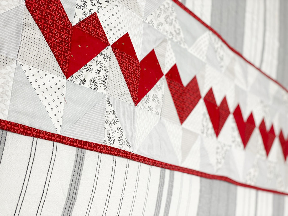 String of Hearts Bed Runner (Downloadable Pattern) – My Girlfriend's Quilt Shoppe