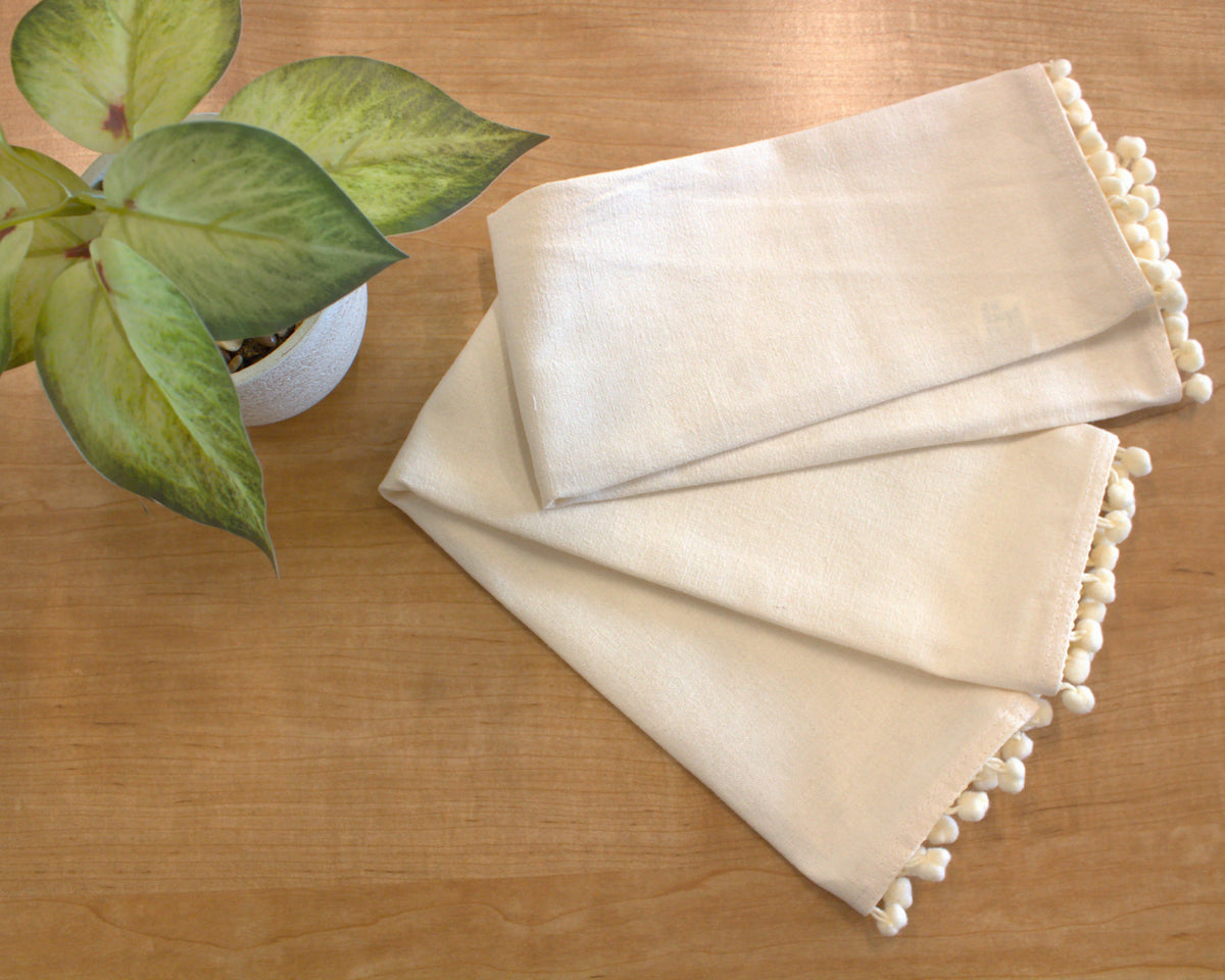 Kimberbell Ivory Linen Place Mats – My Girlfriend's Quilt Shoppe