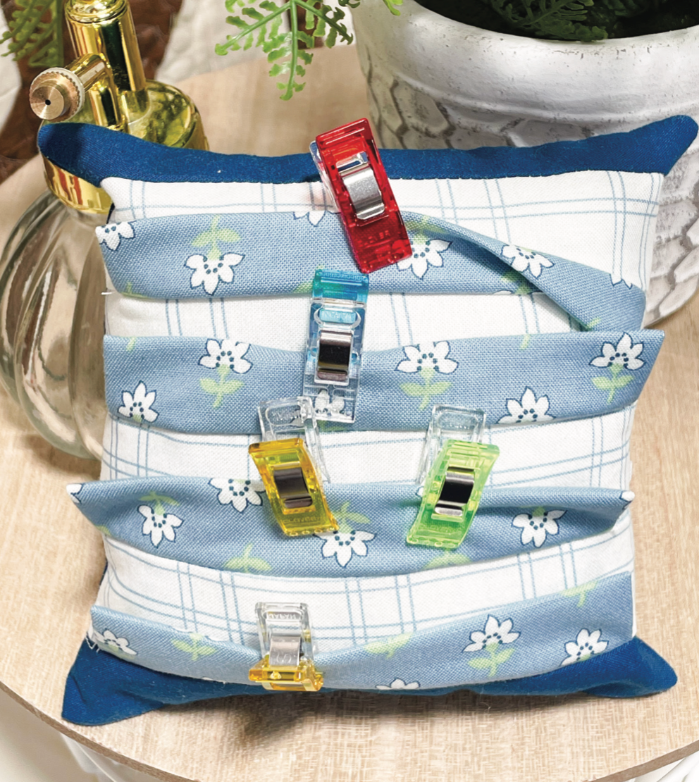Stuffed Clippy Holder (Downloadable Pattern) – My Girlfriend's Quilt Shoppe