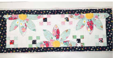 Daisy Blooms Table Runner (Downloadable Pattern) – My Girlfriend's ...